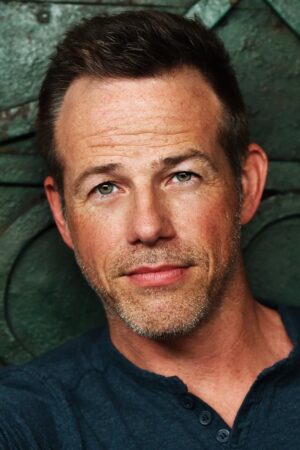 Jurassic World: O Mundo dos Dinossauros (2015) - Elenco