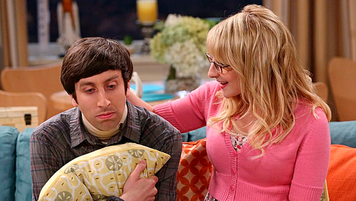 Quem é a Sra. Wolowitz em Big Bang Theory e por que ela nunca aparece?